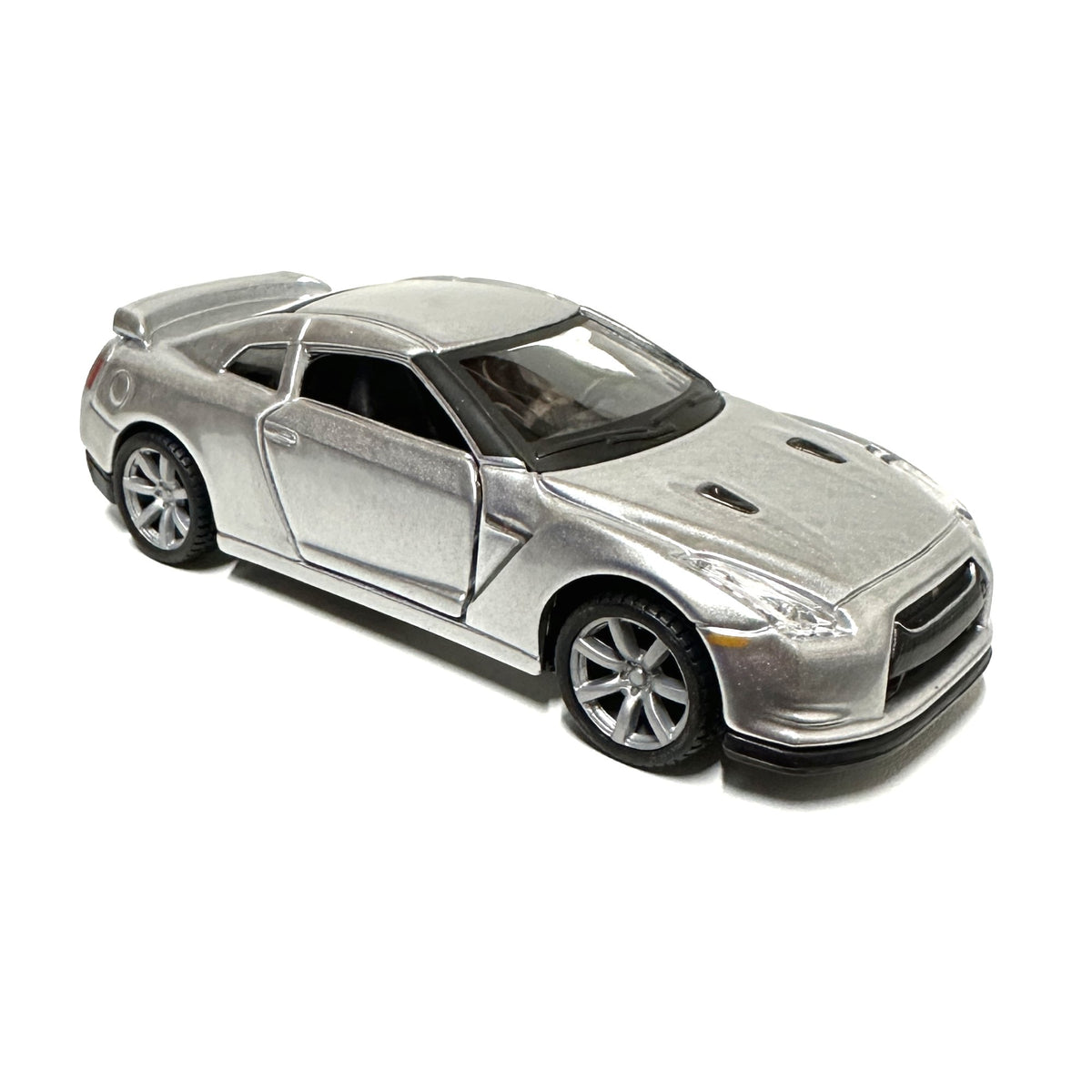 1:40 Diecast 2009 Nissan GT-R | Scale Model Cars | Blue Frog Toys